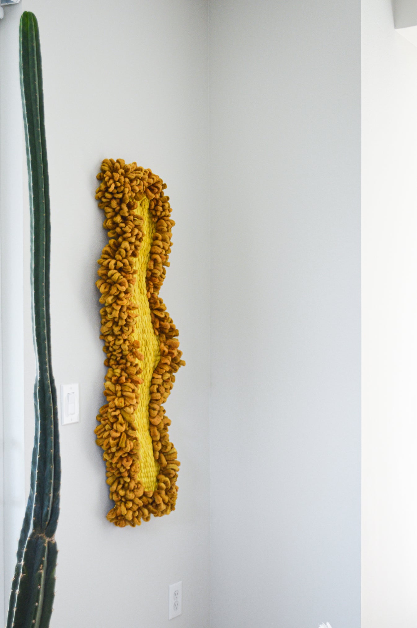 Yellow Squiggle – Broadwick